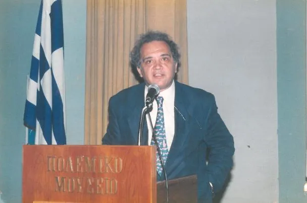 ΣΤΑΥΡΙΑΝΕΑΣ ΝΙΚΟΛΑΟΣ ΚΑΘΗΓΗΤΗΣ ΔΕΡΜΑΤΟΛΟΓΙΑΣ ΙΑΤΡΙΚΗ ΣΧΟΛΗ ...